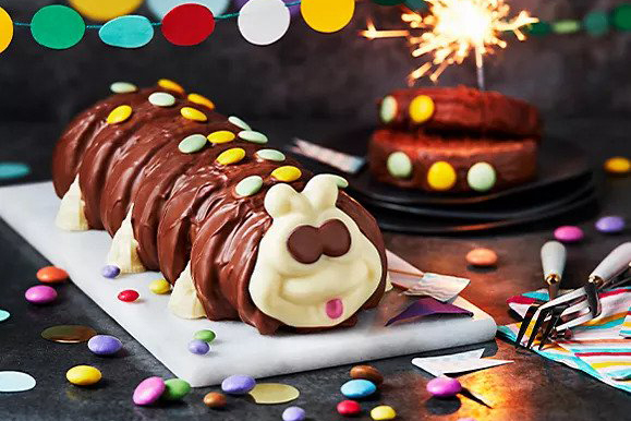 Colin vs Cuthbert – the trial of the chocolate cakes - EasyBlog ...